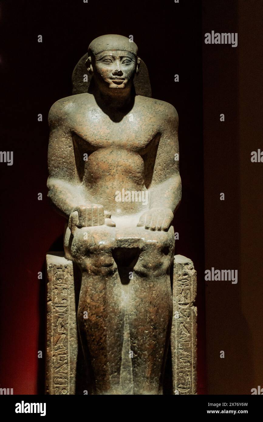 Cairo art sculpture hi-res stock photography and images - Alamy
