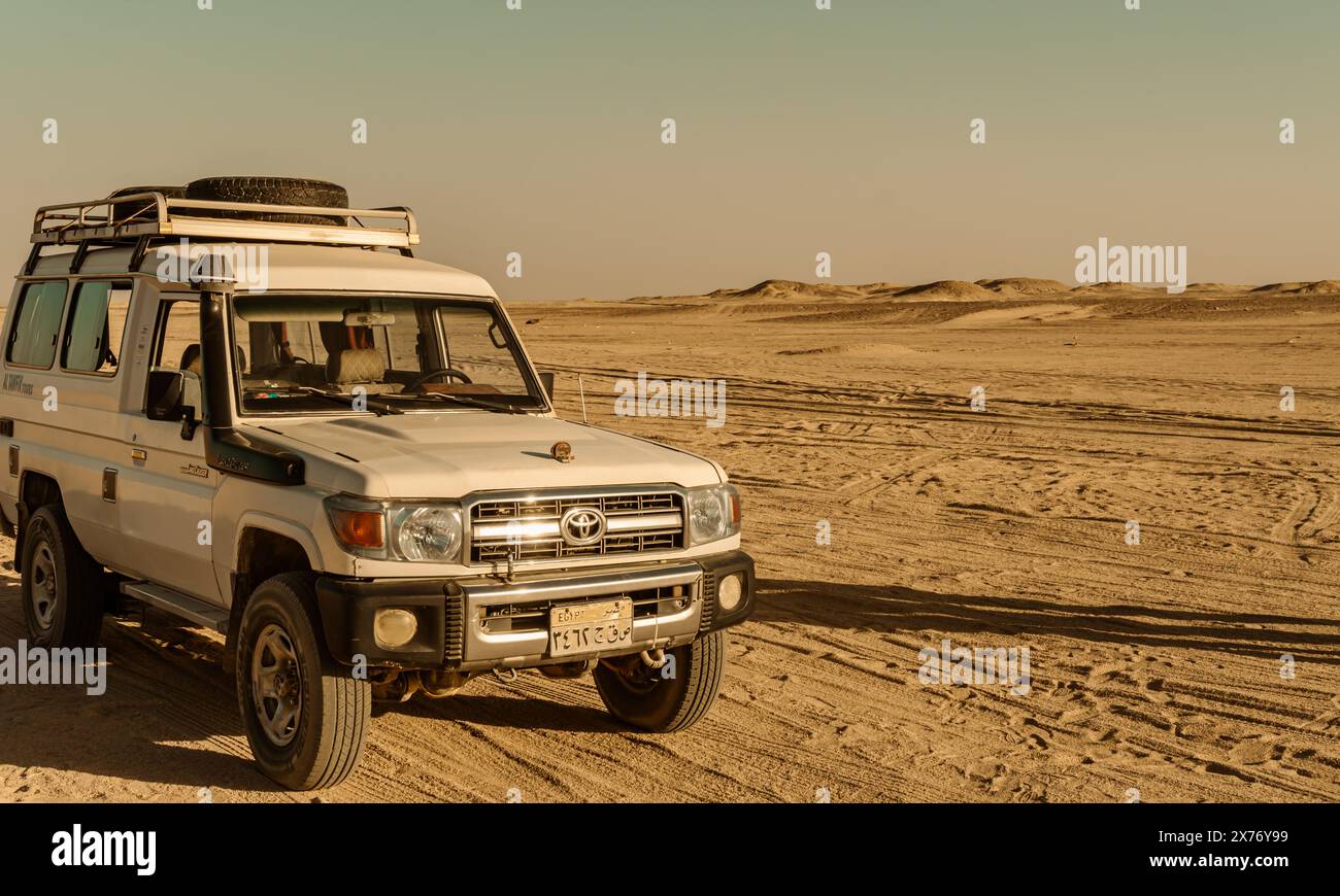 Tourists Safari Touring Jeep In Desert Landscape Stock Photo - Alamy