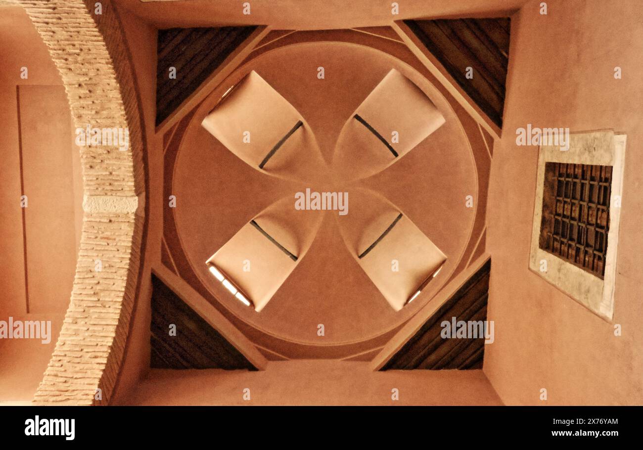 The Topkapi Palace, one of the largest and most eye-catching structures ...