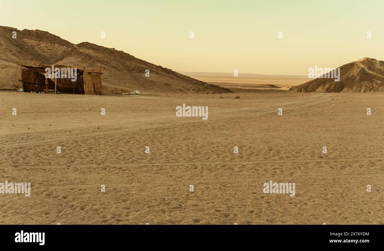 Desert landscape in the Arabian Desert in Egypt Stock Photo - Alamy