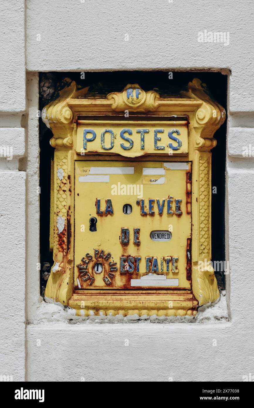 Mailboxes france hi-res stock photography and images - Alamy