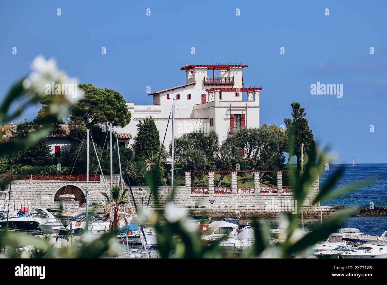 View of the famous Greek-style villa Kerylos, built in the early 20th ...