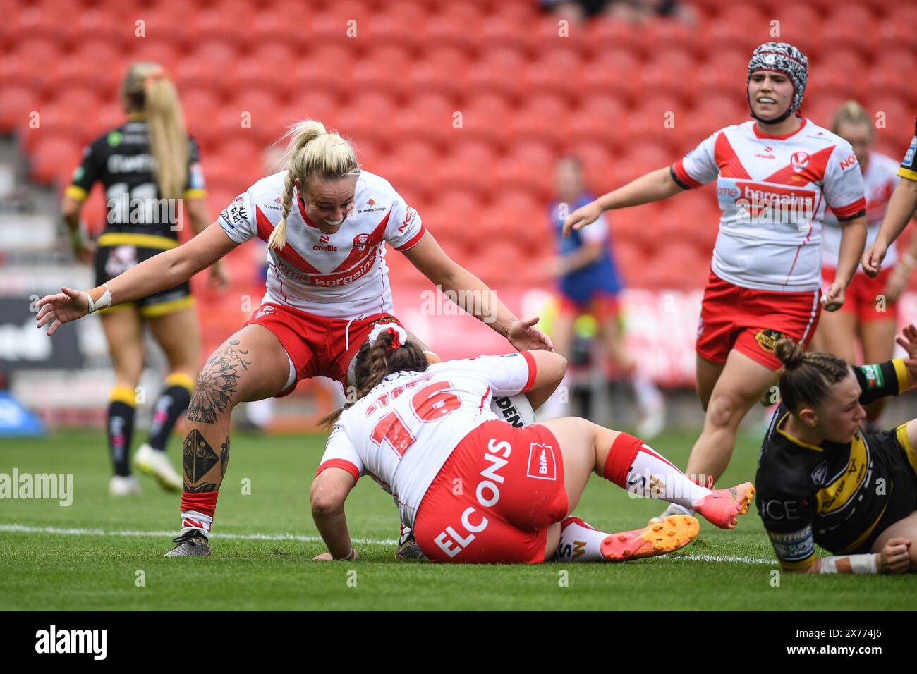 Doncaster, England - 18th May 2024 - Darcy Stott of St Helens scores ...
