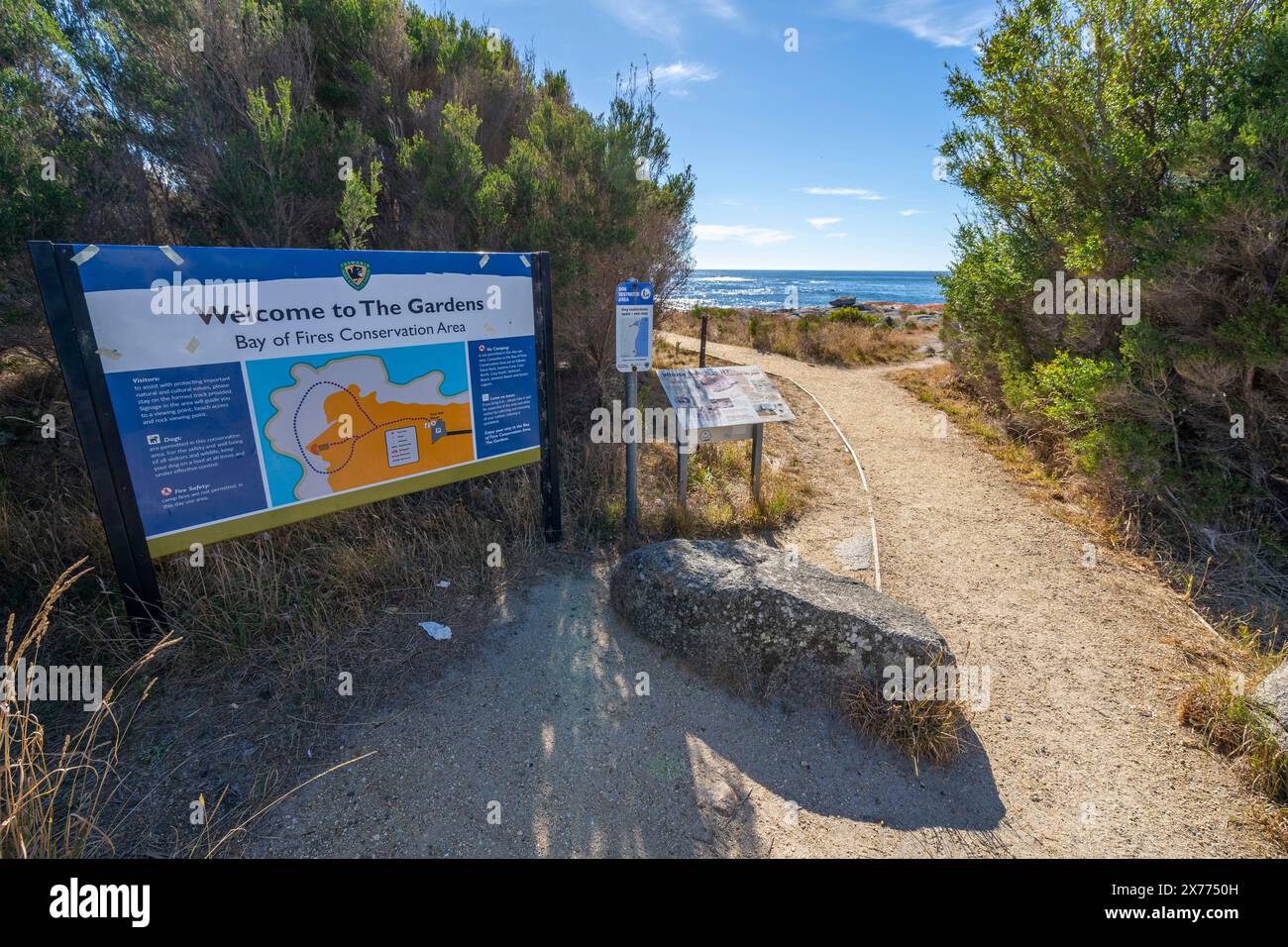 Information sign at start of walking path to the Gardens, Bay of Fire ...