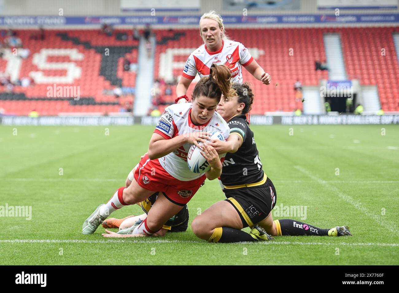 Doncaster, England - 18th May 2024 - Emily Rudge of St Helens scores ...