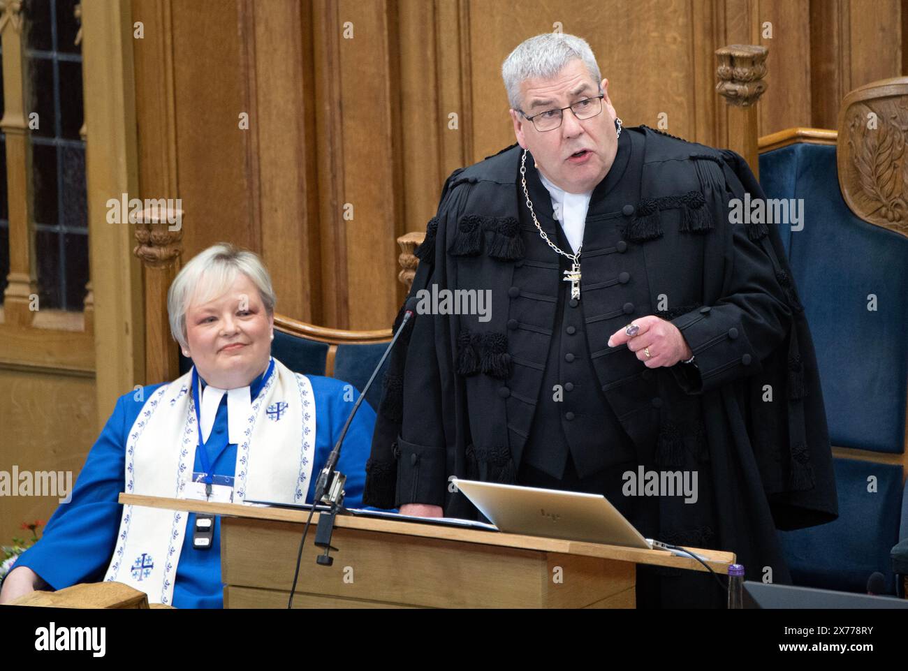 Rev Dr Shaw Paterson speaks after he was officially installed as the ...