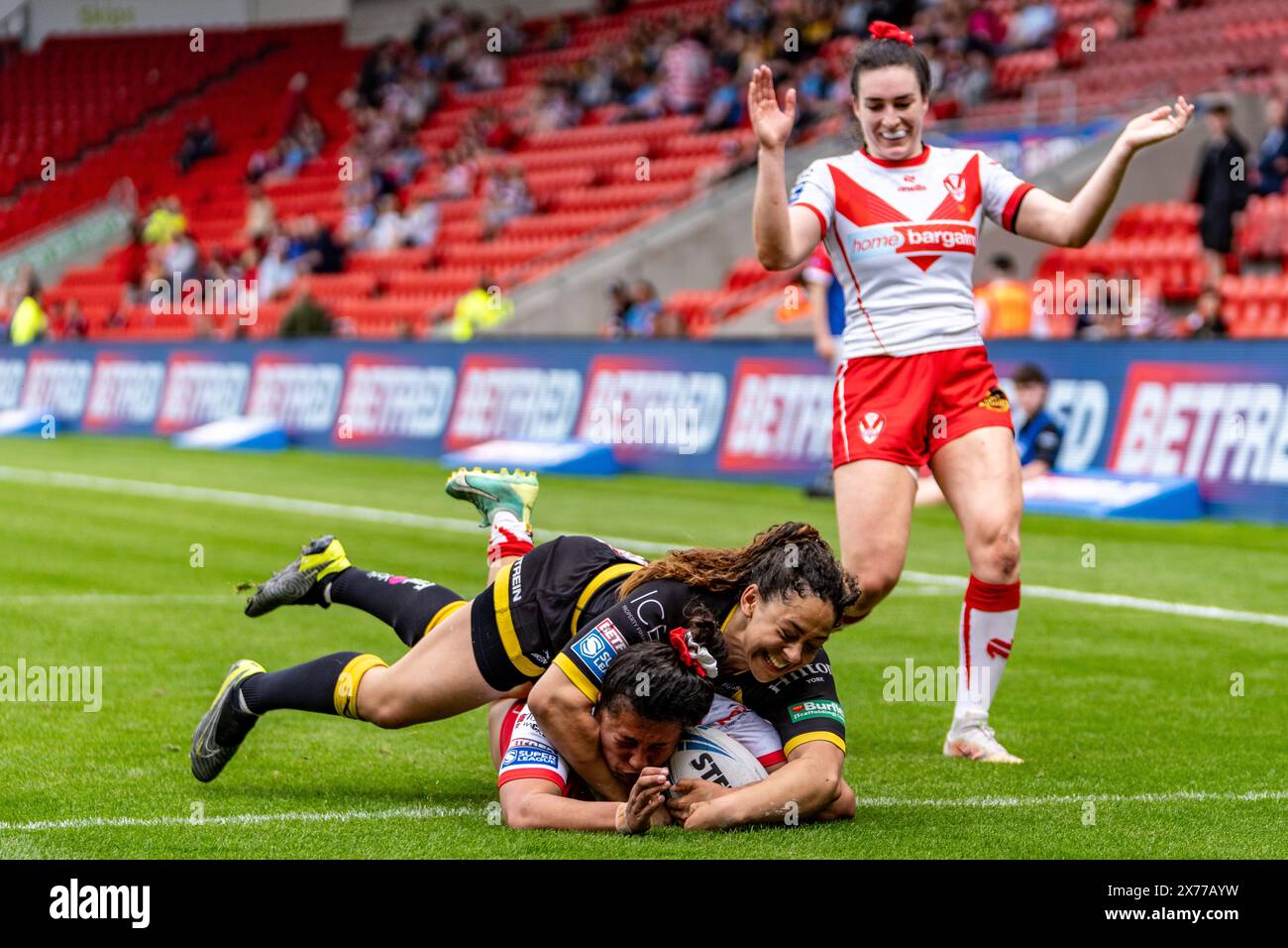 Doncaster, UK. 18th May 2024. Betfred Challenge Cup Semi Final: St ...