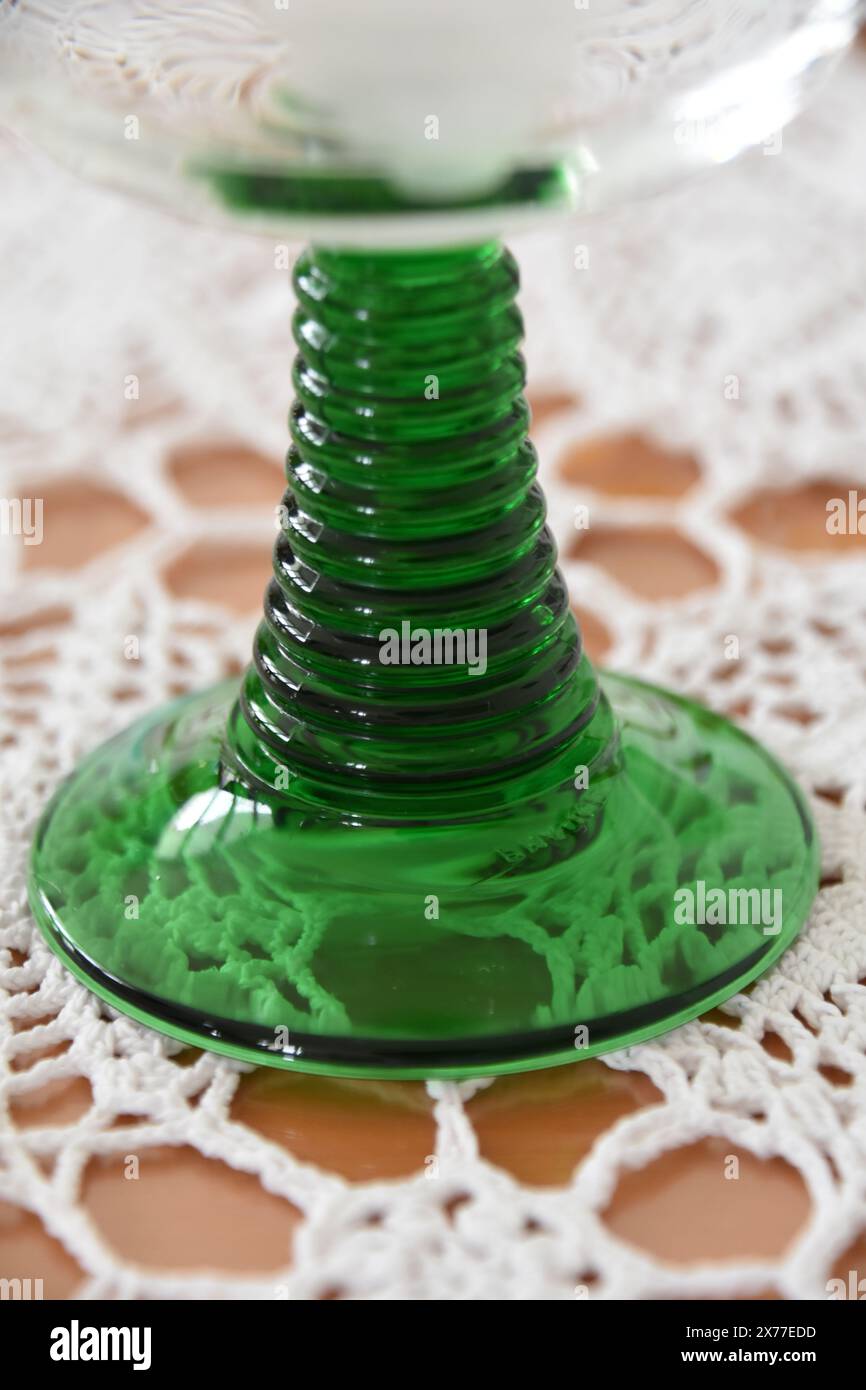 Vin vert hi-res stock photography and images - Alamy