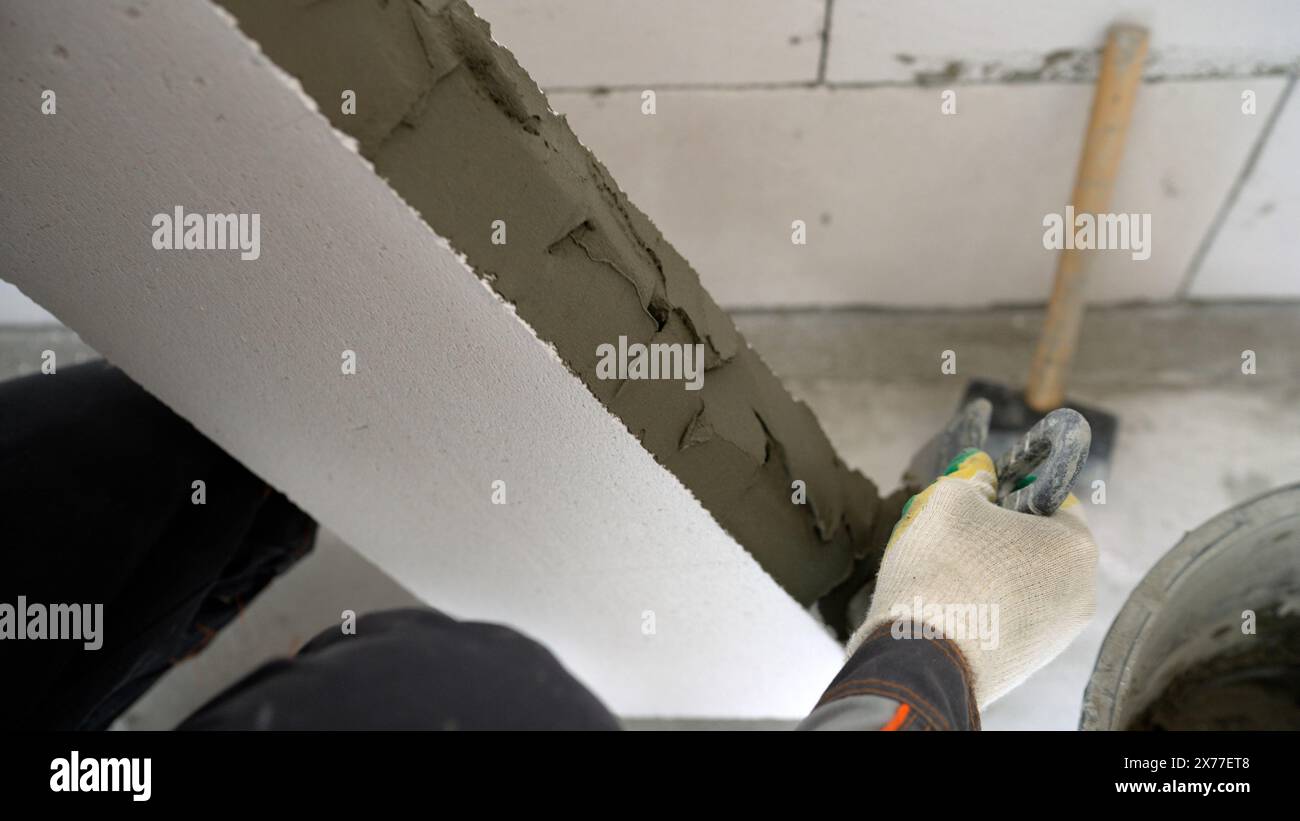 Cinder block housing hi-res stock photography and images - Alamy