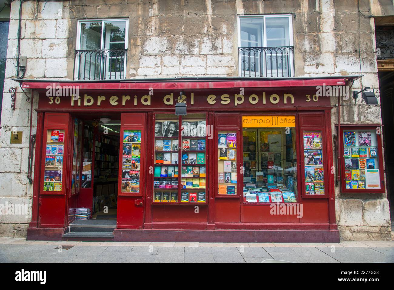 Traditional bookshop. Paseo del Espolon, Burgos, Spain Stock Photo - Alamy