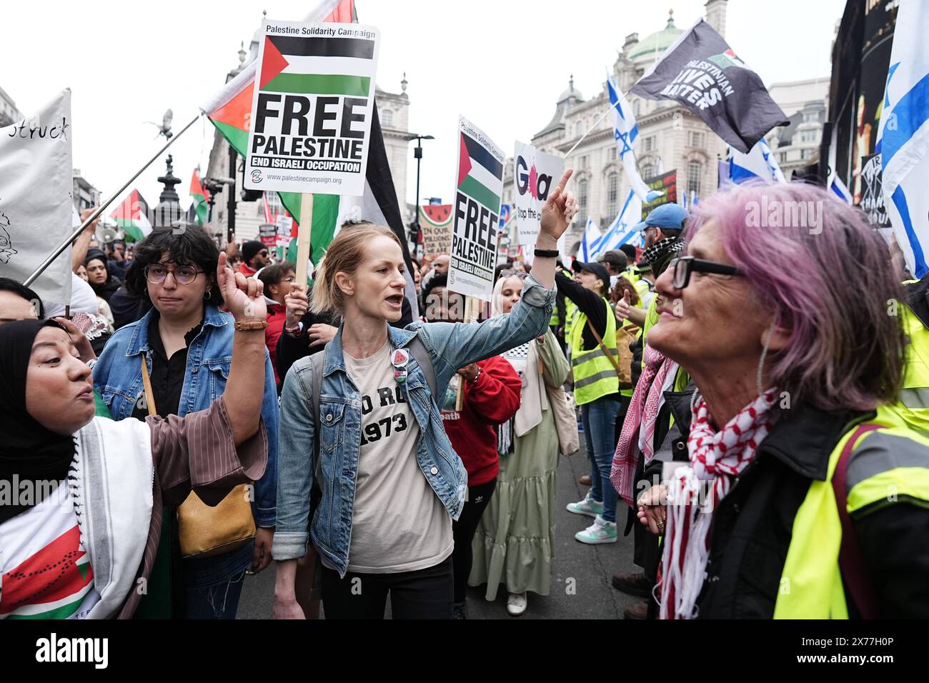 A counter demonstration at Piccadilly Circus as a Nakba 76 pro ...