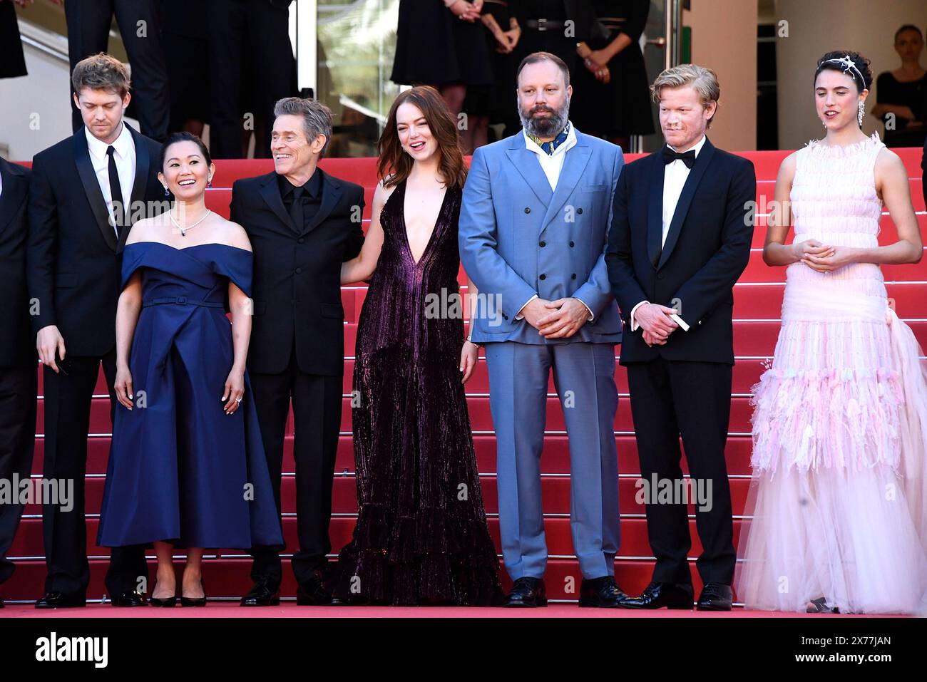 Joe Alwyn, Hong Chau, Willem Dafoe, Emma Stone, Yorgos Lanthimos, Jesse ...