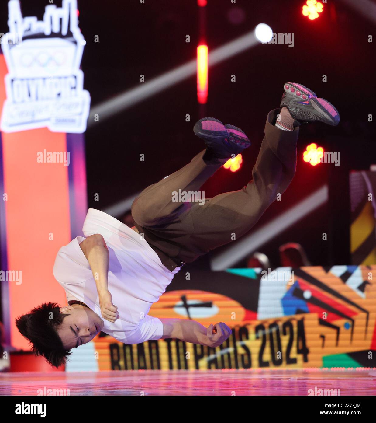 Shanghai. 18th May, 2024. Chen Sun of Chinese Taipei competes during ...