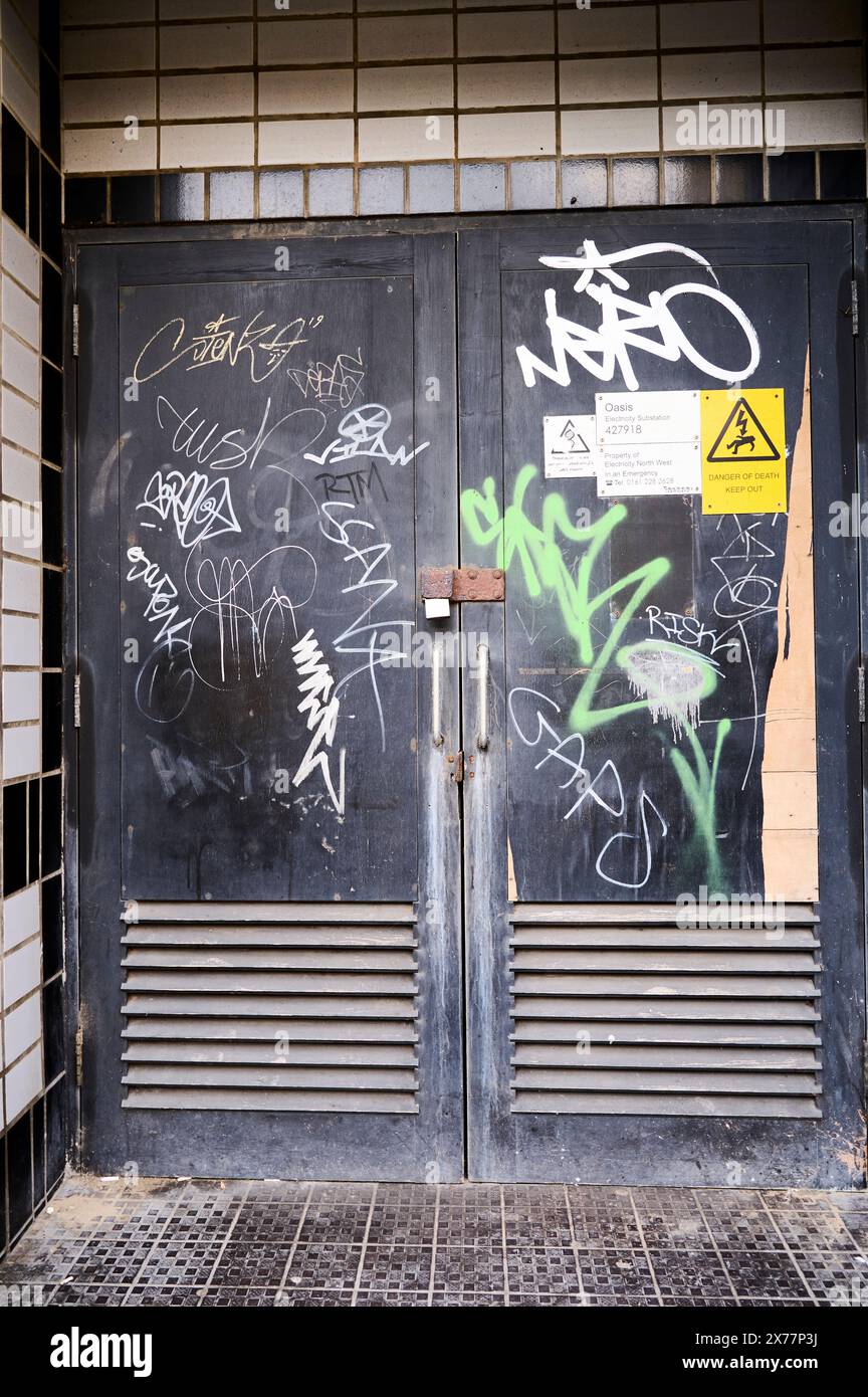 Doors of electricity sub station covered in Graffiti Stock Photo - Alamy