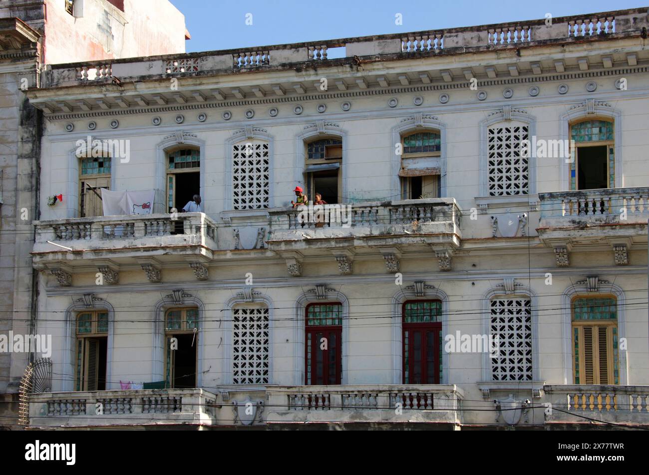 Typical Spanish Colonial Architecture in Havana Old Town, Cuba ...
