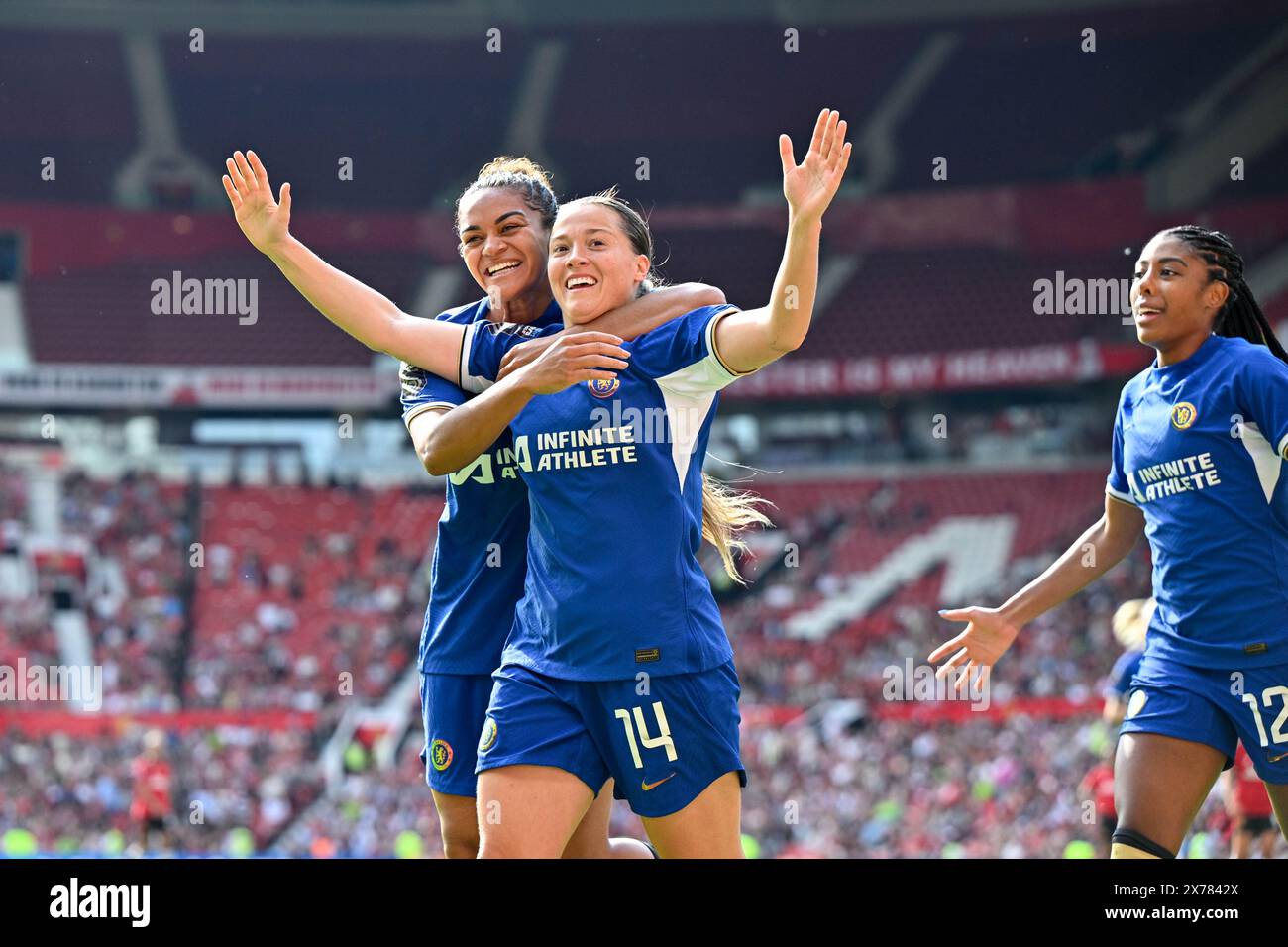 Fran Kirby of Chelsea Women celebrates her goal to make it 0-6 Chelsea ...