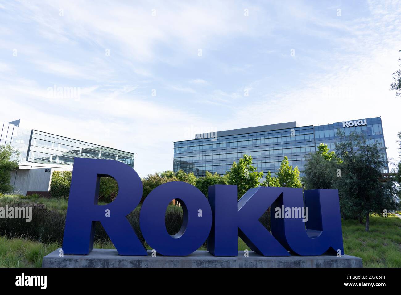 Roku inc hi-res stock photography and images - Alamy