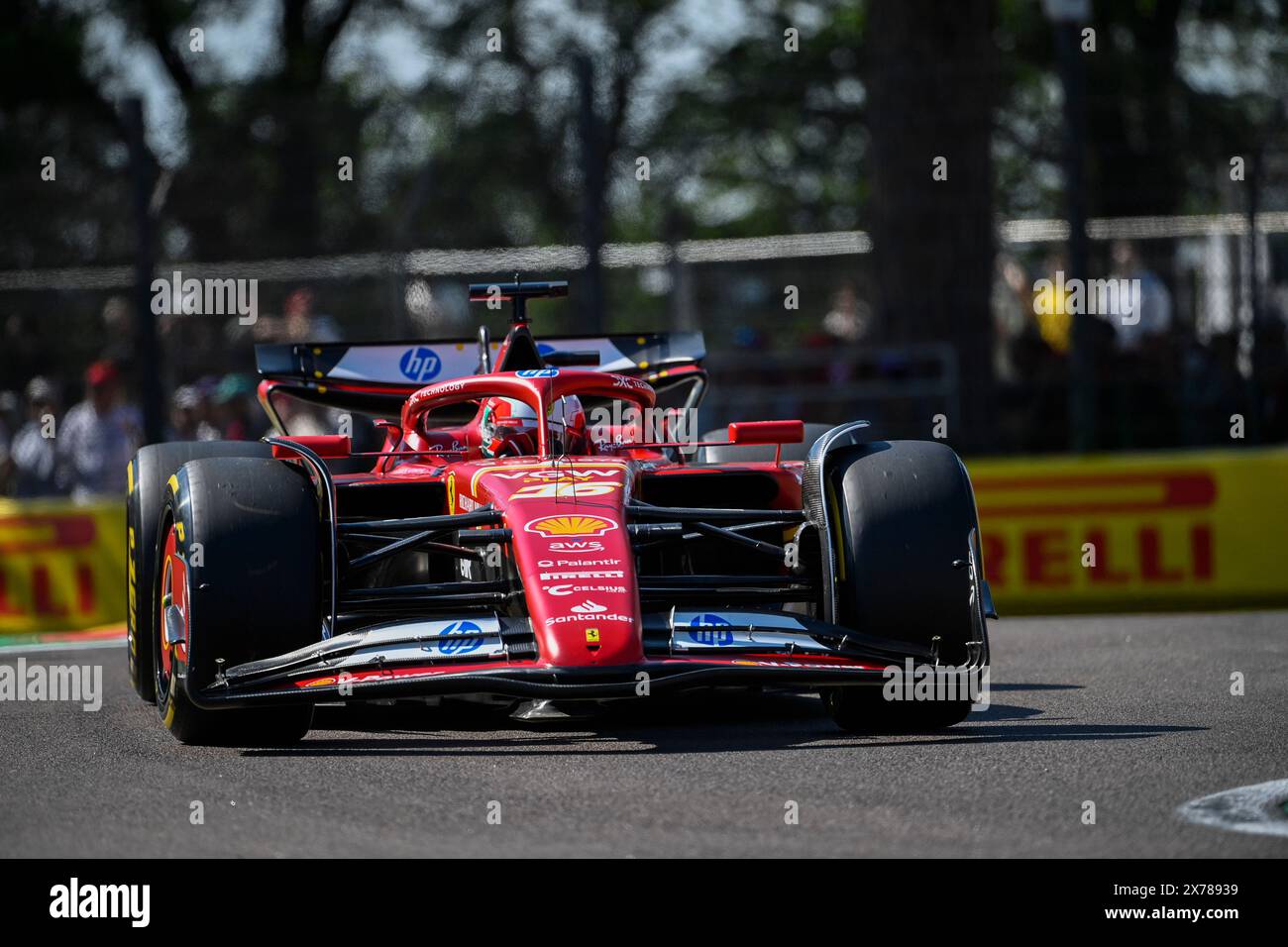 Scuderia ferrari hp formula 1 team hi-res stock photography and images ...