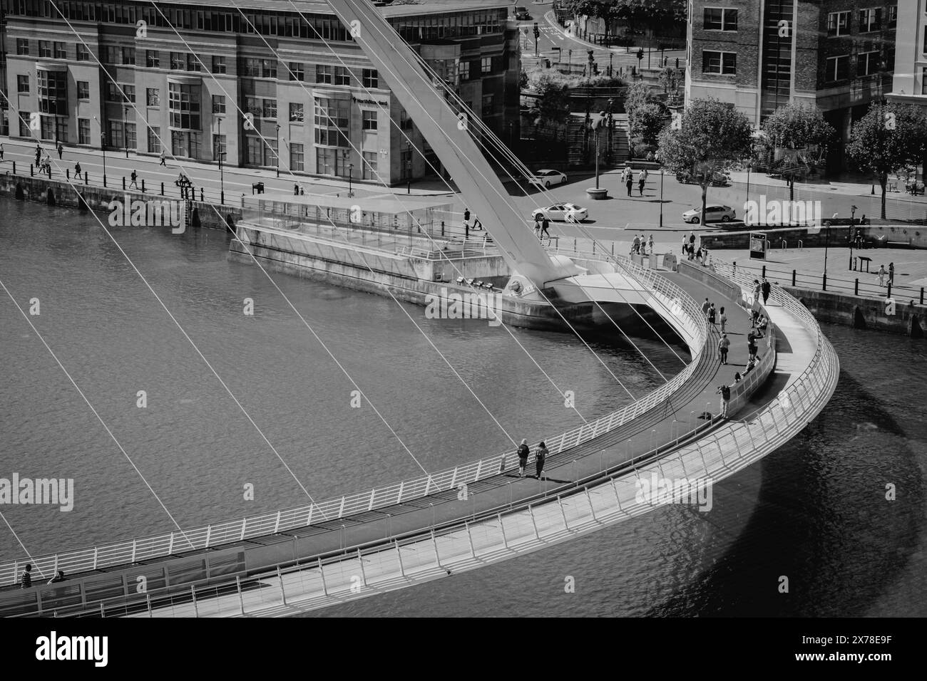 Gateshead UK: 3rd June 2023: Gateshead Millennium Bridge curve view ...