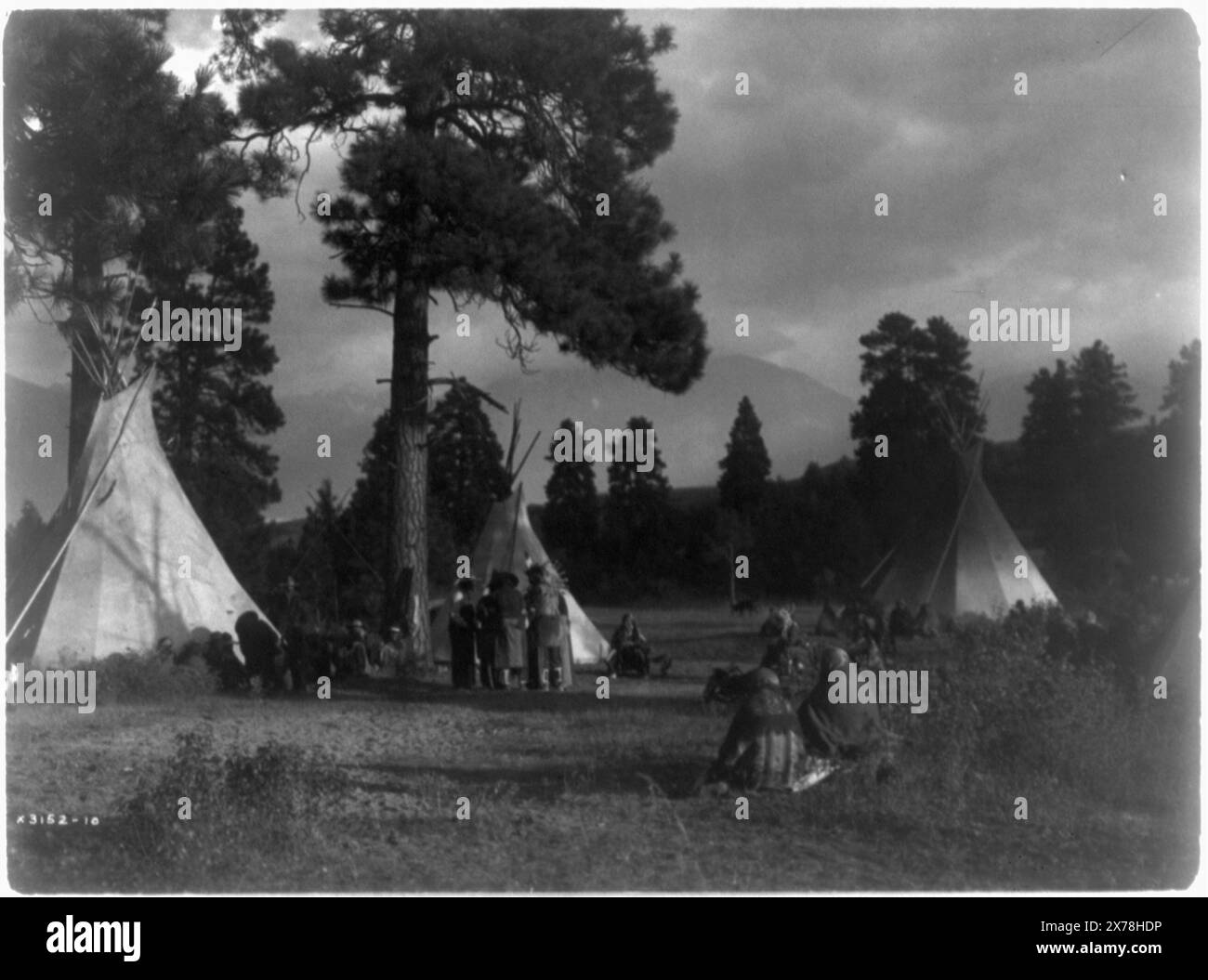Indians of north america structures montana 1910 hi-res stock ...