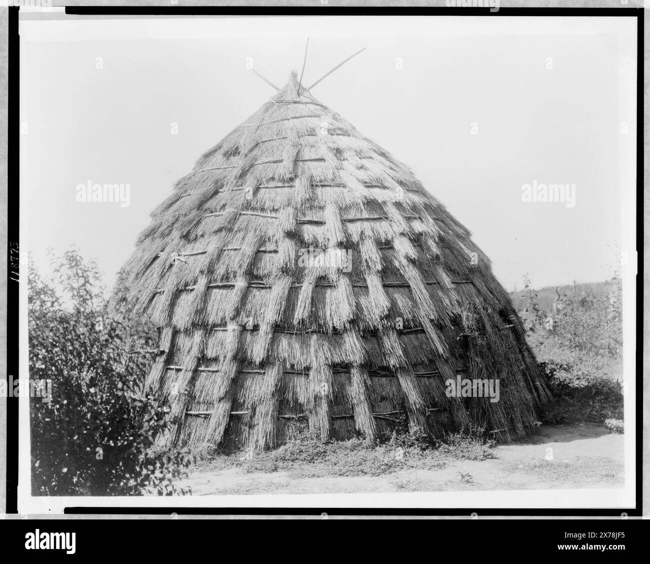 Indians of north america structures 1920 1930 hi-res stock photography ...