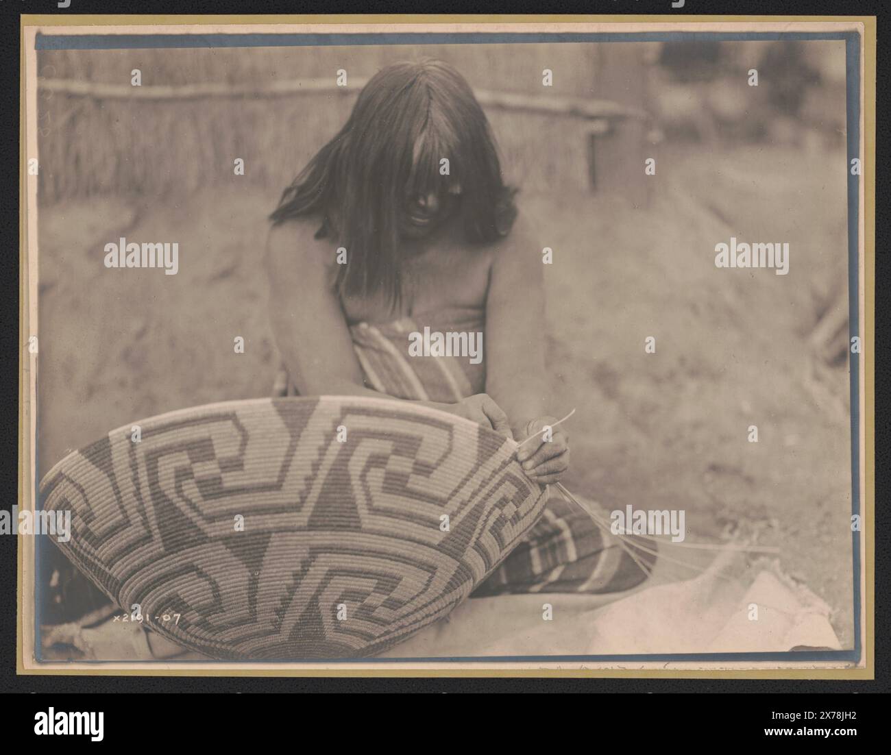 Indians of north america arizona 1900 1910 hi-res stock photography and ...