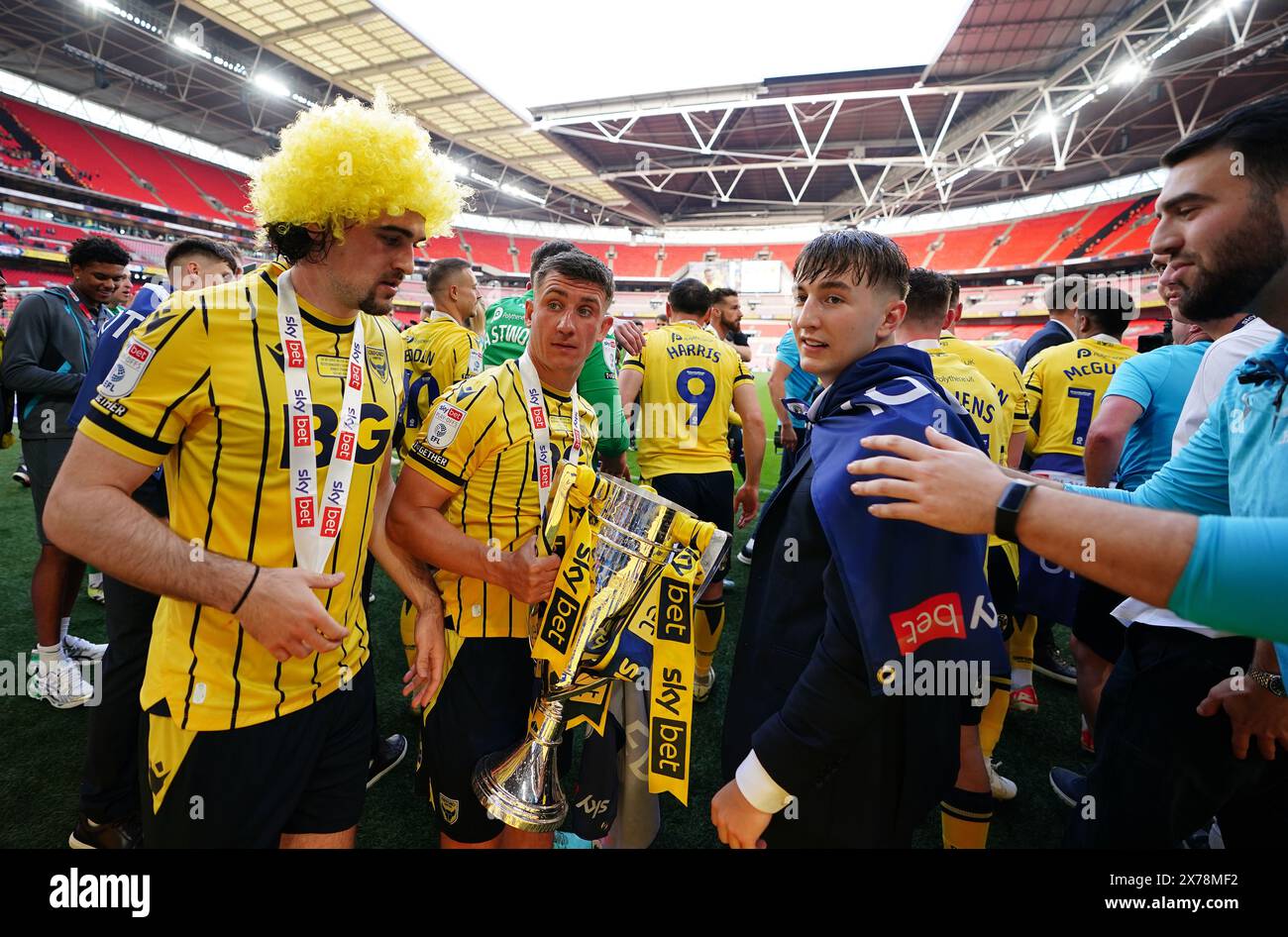 Oxford United during celebrations as their side is promoted to the Sky ...