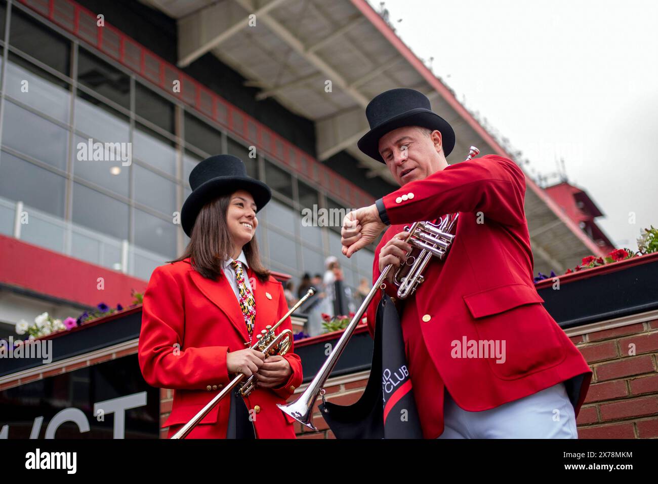 Bugle players hi-res stock photography and images - Alamy