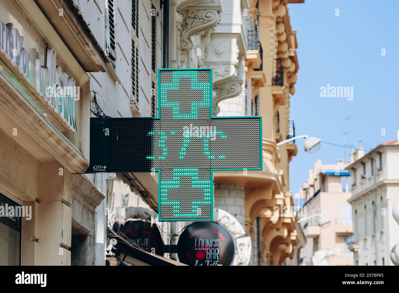 Nice, France - July 22, 2023: Outdoor thermometer in Nice showing high ...