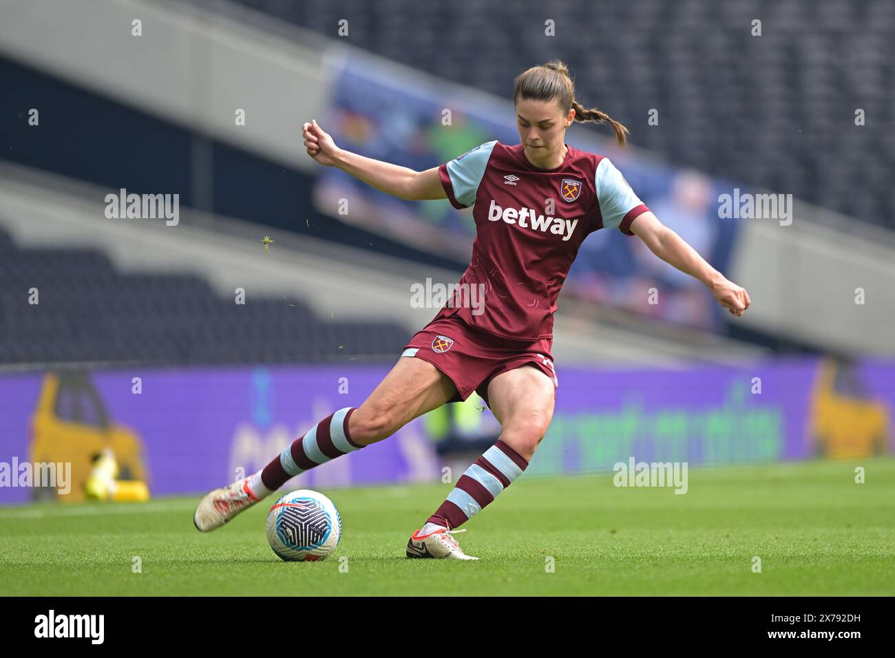 London, UK. 18th May, 2024. Emma Harries of West Ham during the Spurs ...
