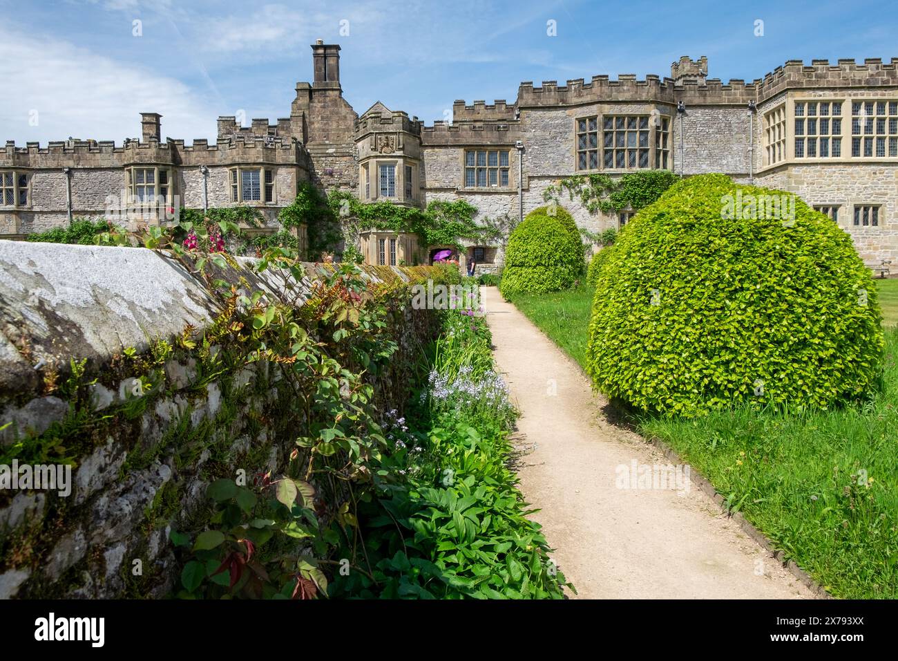Haddon Hall Elizabethan walled gardens and house, Bakewell, Derbyshire ...