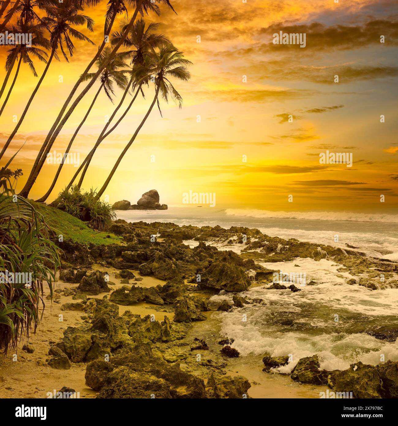 Fantastic sunset on the ocean Stock Photo - Alamy