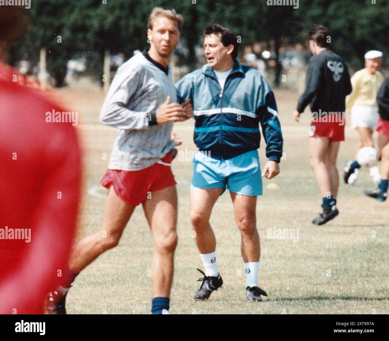 GRAHAM TAYLOR TAKES TRAINING AT SOUTHAMPTON, 1990 PIC MIKE WALKER 1990 ...
