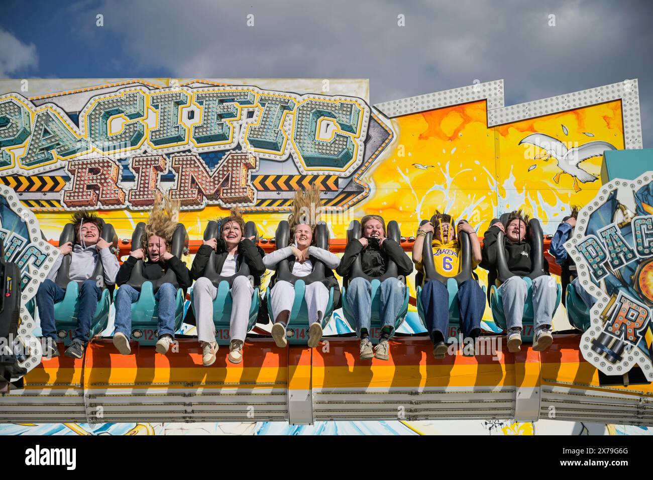 Ride Pacific Rim, spring festival, fairground, Tegel, Reinickendorf ...