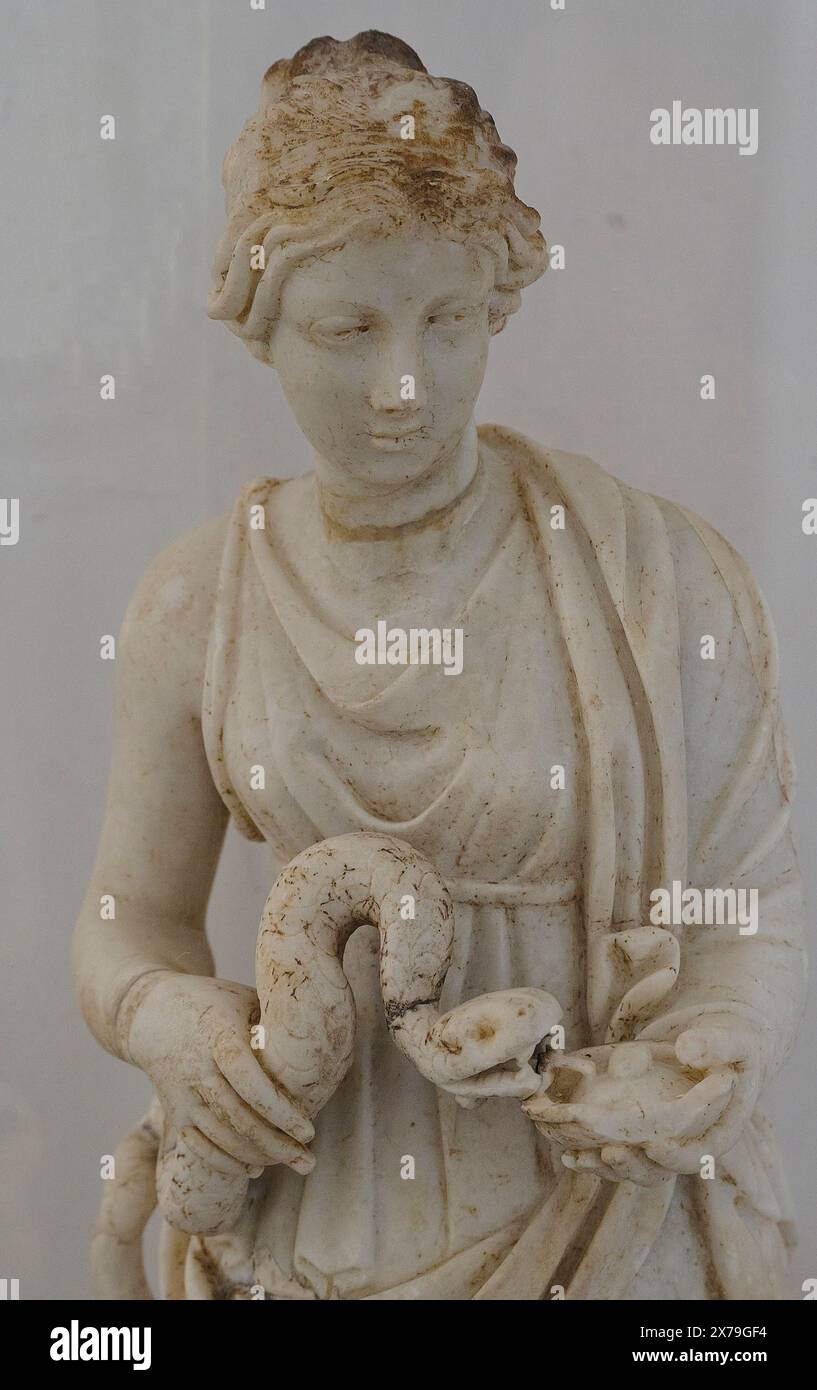 Mythology and grace hi-res stock photography and images - Alamy