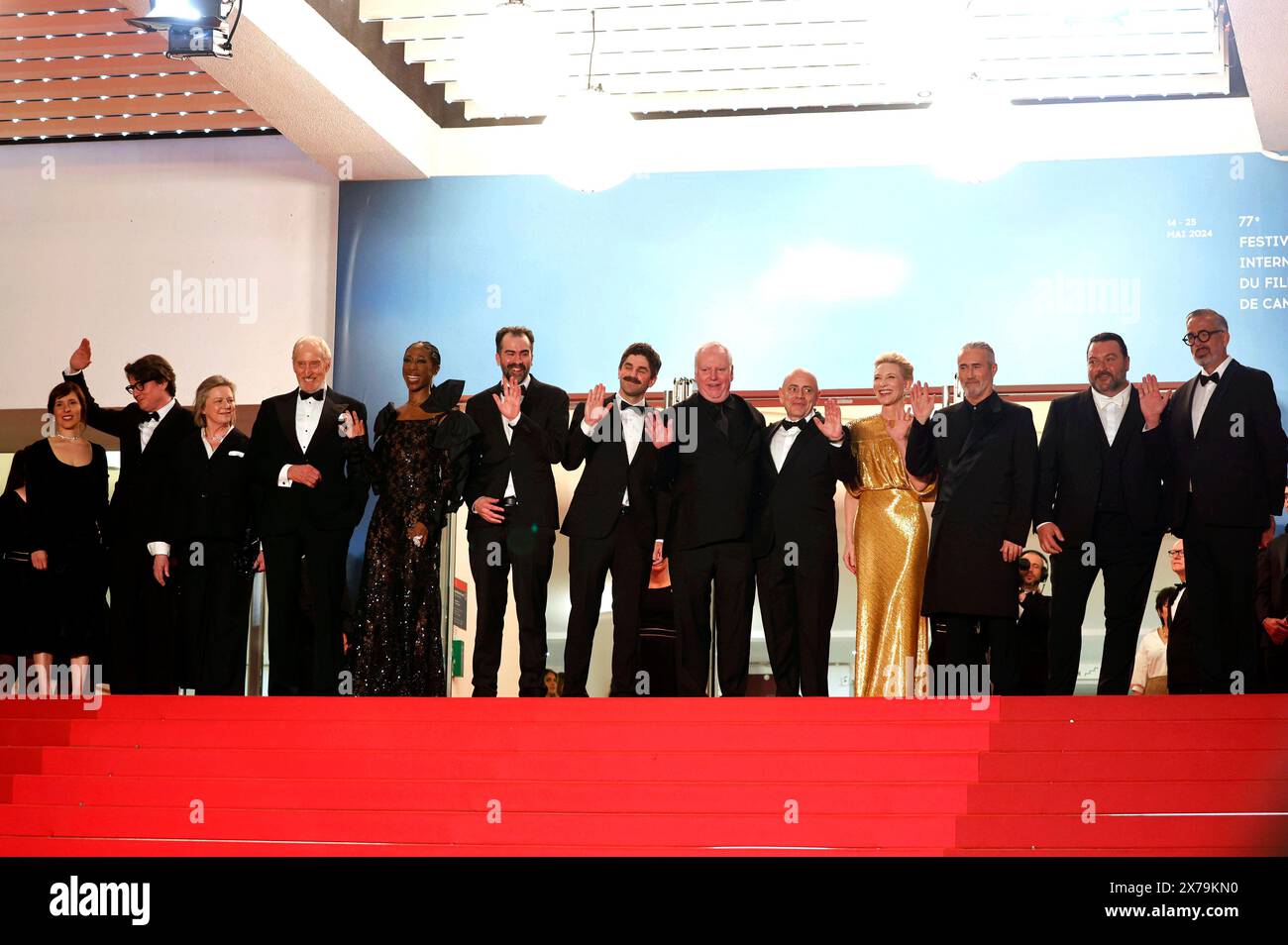 Fritzi Adelman, Philipp Kreuzer, Liz Jarvis, Charles Dance, Nikki Amuka ...