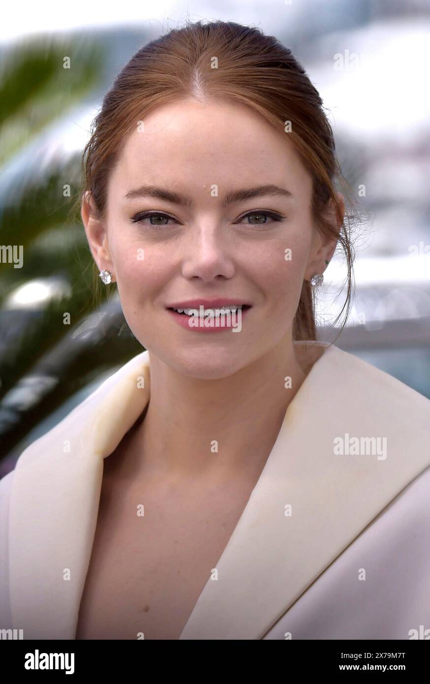 Cannes, France. 18th May, 2024. Emma Stone attends the "Kinds Of Kindness" Photocall at the 77th ...