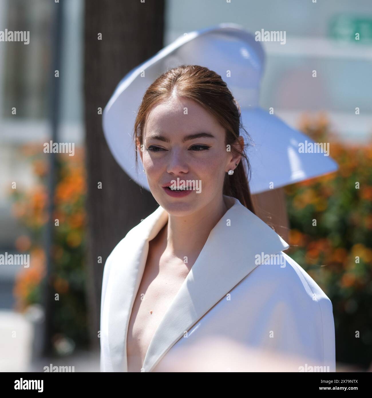 Cannes, France. 18th May, 2024. Emma Stone poses at the Photocall for Kinds of Kindness during ...