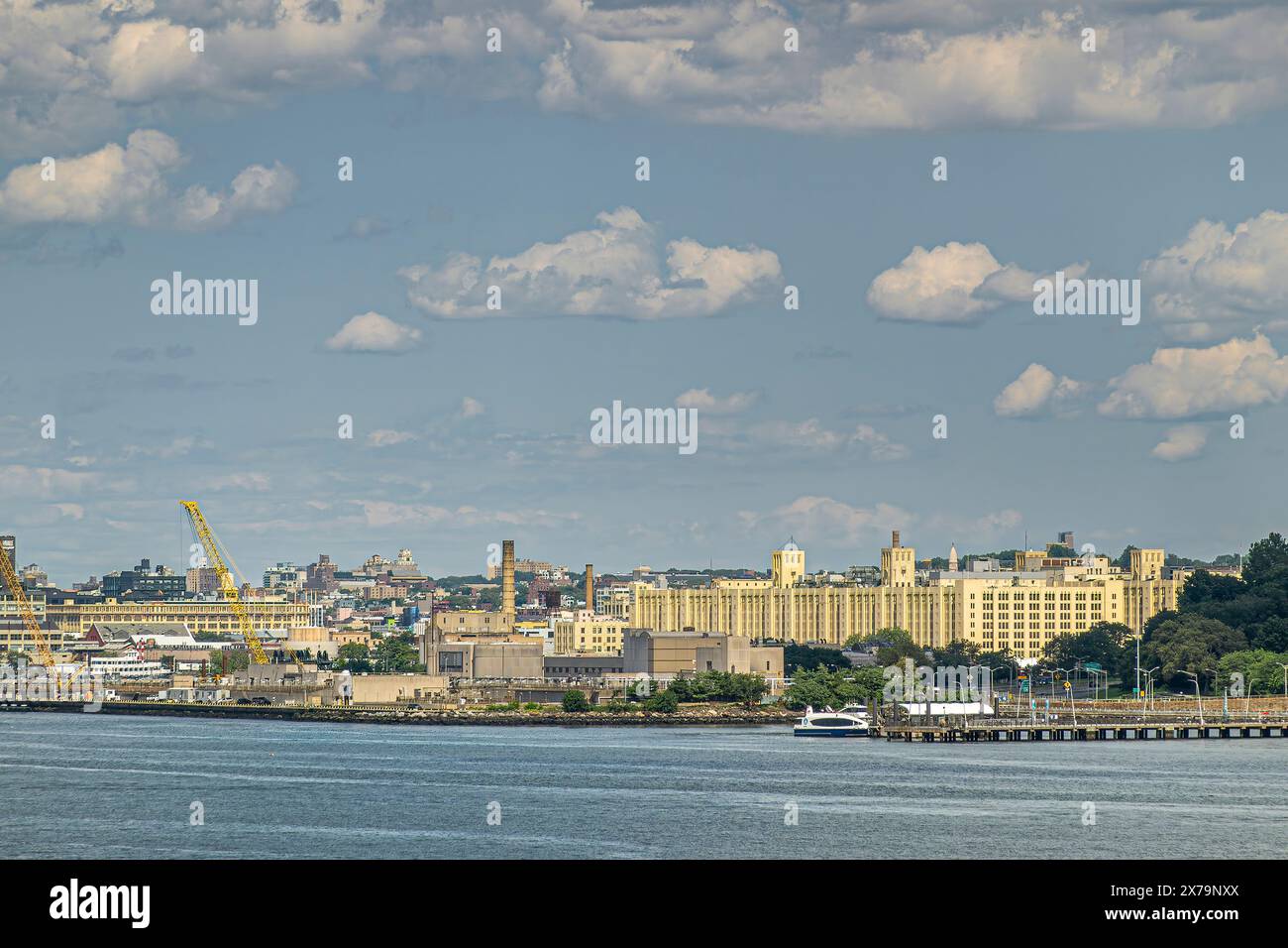New York, NY, USA - August 1, 2023: Large yellow stone Brooklyn Army ...