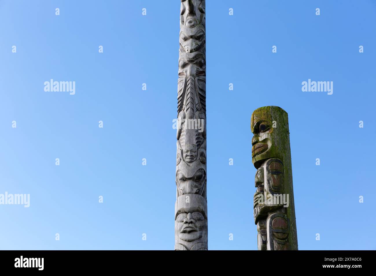 Totem poles in victoria hi-res stock photography and images - Alamy