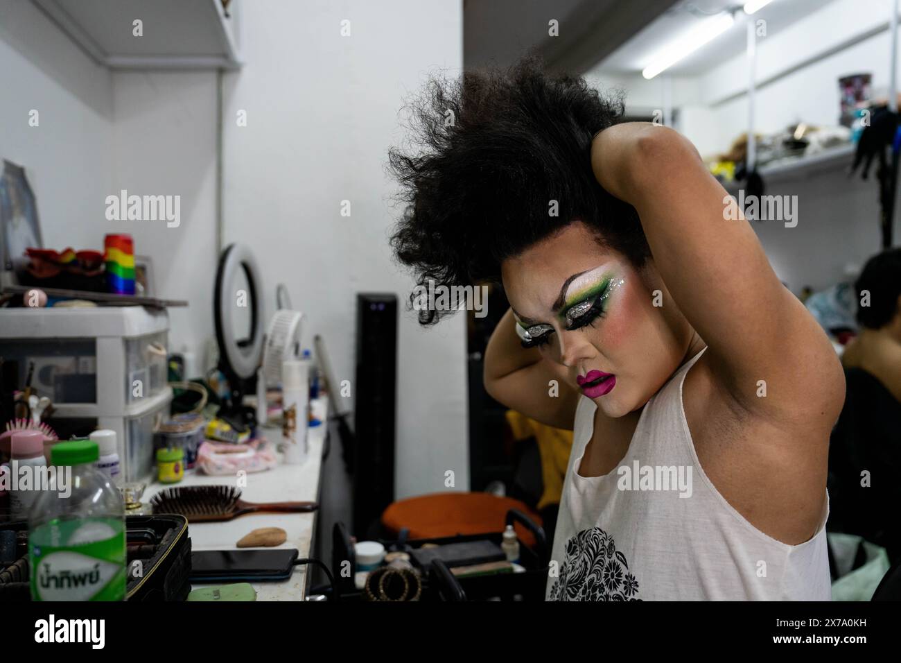 Drag queen bar hi-res stock photography and images - Alamy