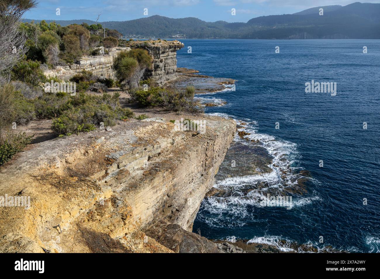View along sea cliffs from Fossil Bay lookout, Tasman Peninsular ...