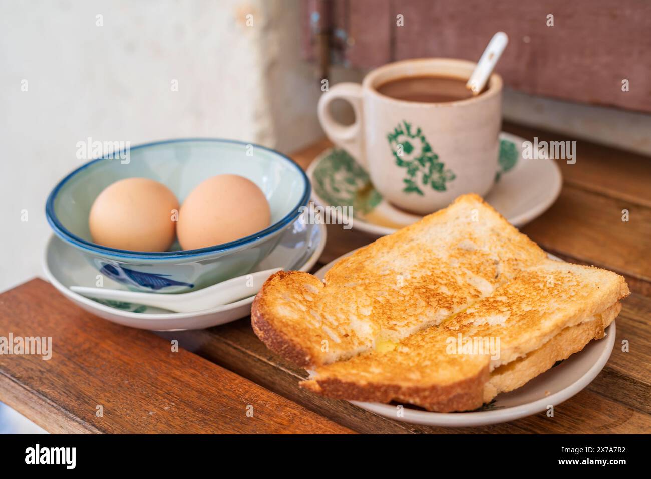 Traditional malaysian kopitiam coffee breakfast hi-res stock ...