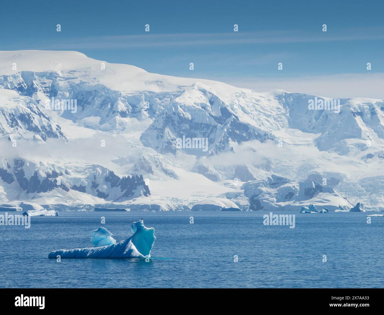 Small "growler" Icebergs floating off Palaver Point, Two Hummock Island ...