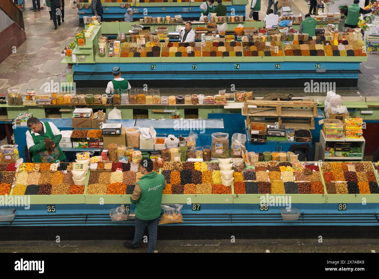 Almaty kazakhstan green market hi-res stock photography and images - Alamy