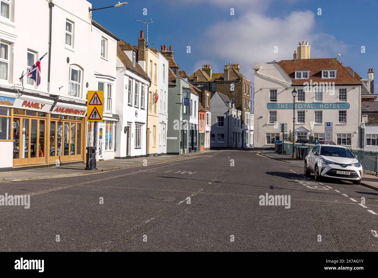 Time ball tower deal kent england hi-res stock photography and images ...