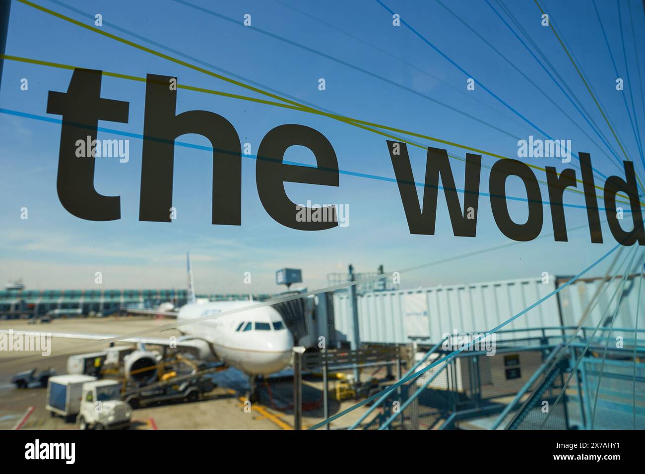 Shot airplane on chicago international hi-res stock photography and ...