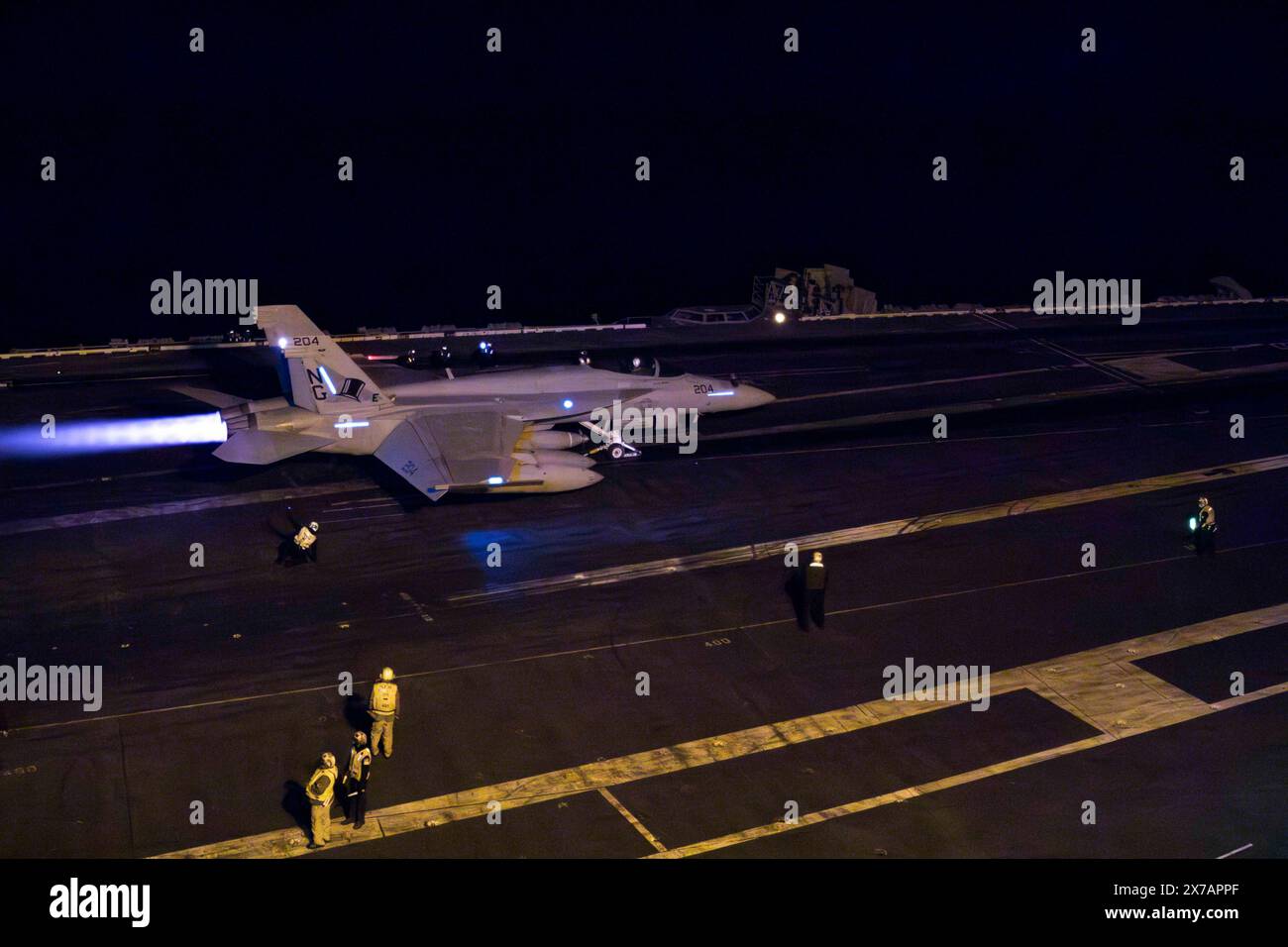 240516-N-MC925-1015 PACIFIC OCEAN (May 16, 2024) An F/A-18F Super ...