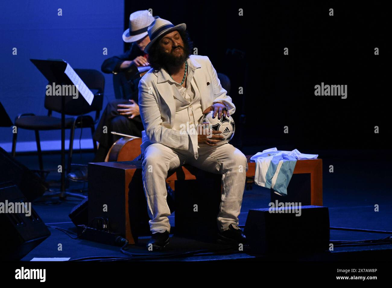 Italian singer Music Concert - Molinari e Damato El Pelusa y la Negra ...