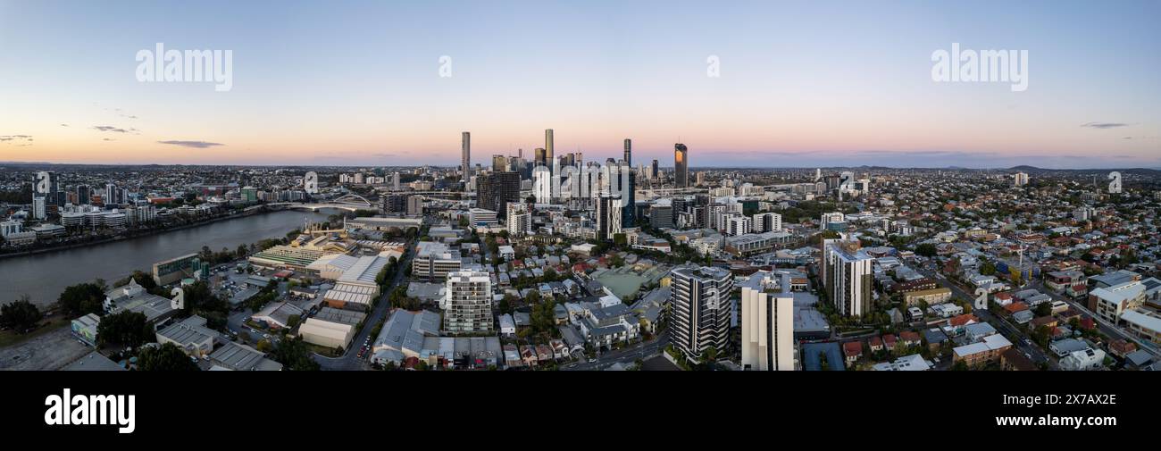 Panoramic drone view from South Brisbane of Brisbane City skyline ...